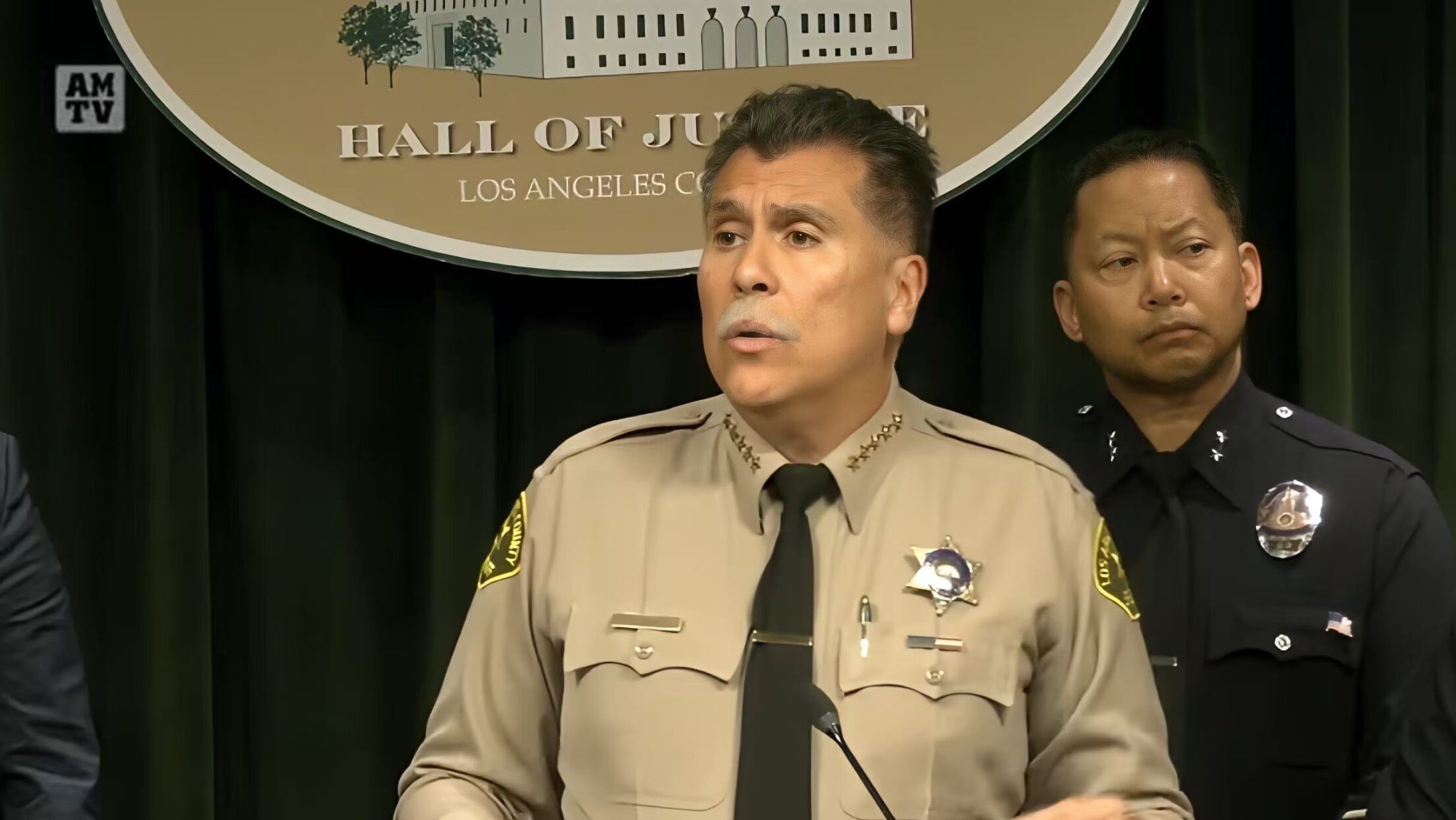 SHERIFF ROBERT LUNA RECOGNIZES AND AWARDS DEPARTMENT PERSONNEL DURING ...